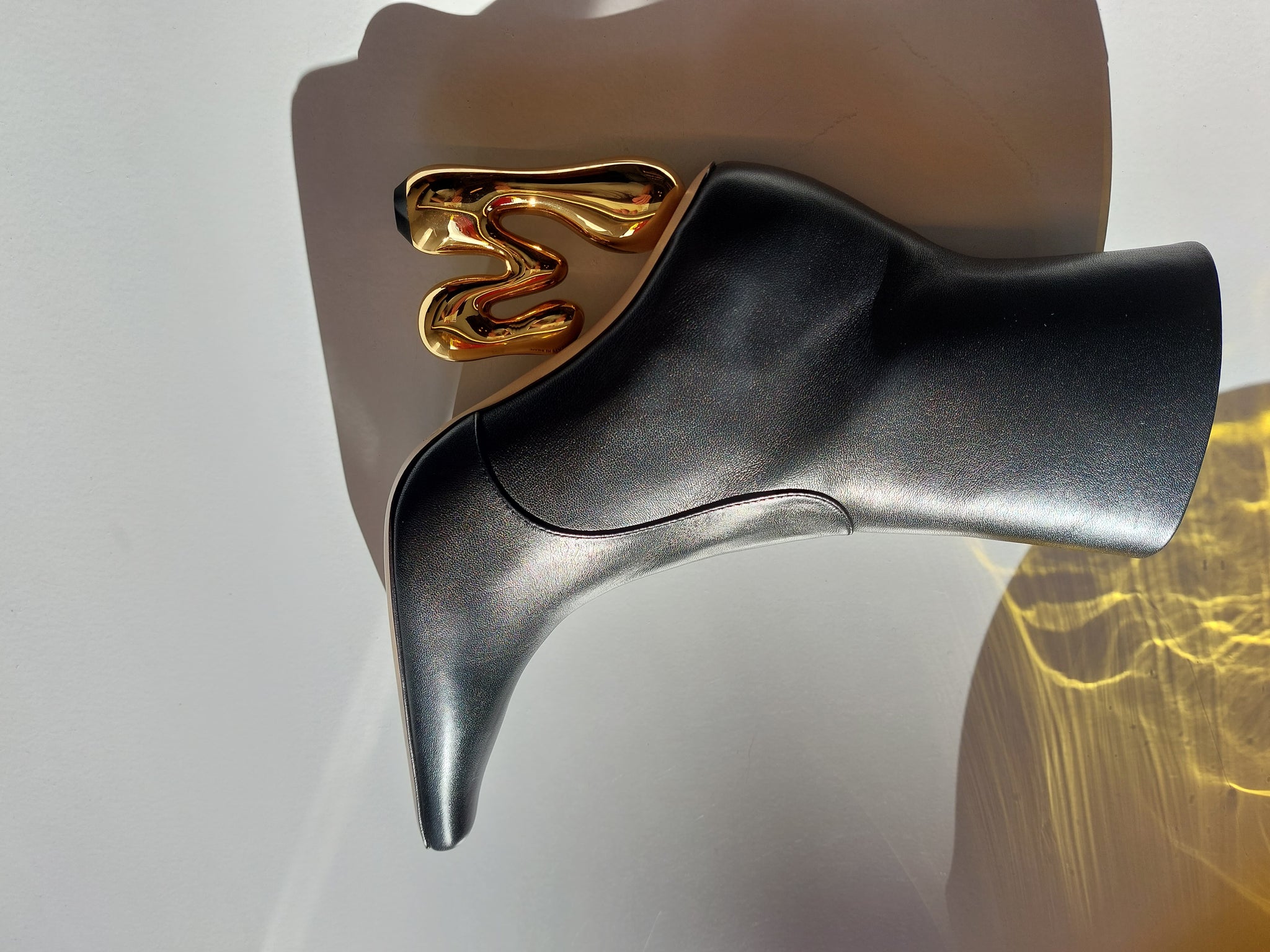JW Anderson – Hatshoe by Vêtue JW Anderson – Hatshoe by Vêtue